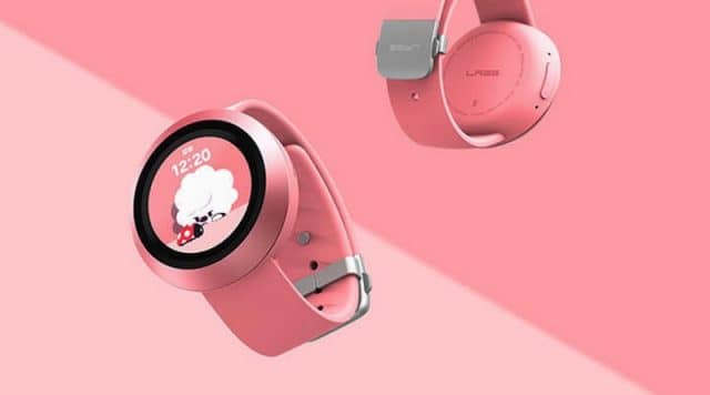 The AKI smartwatch for kids uses Samsung technology to keep your little ...