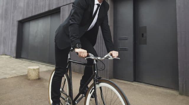 How to fix charging problems with your Garmin smartwatch