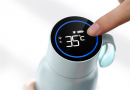 Huawei's smart water bottle has a display with real-time temperature