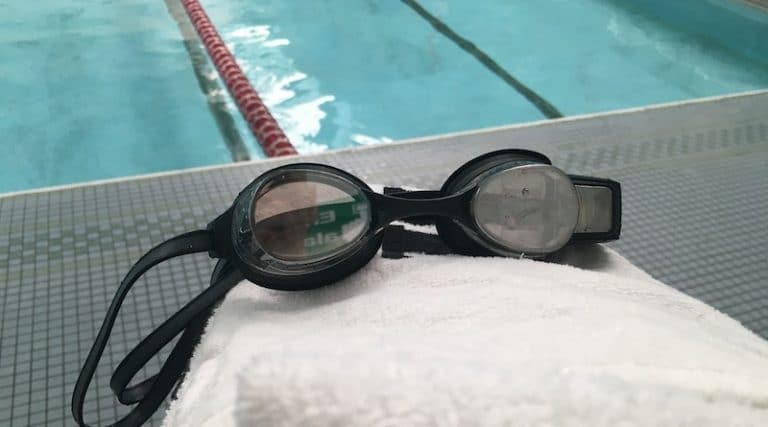 FORM Goggle HeadCoach aims to gamify swim training