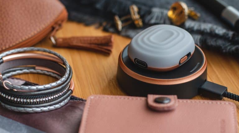 MELO: a guided meditation device that helps you regulate breathing