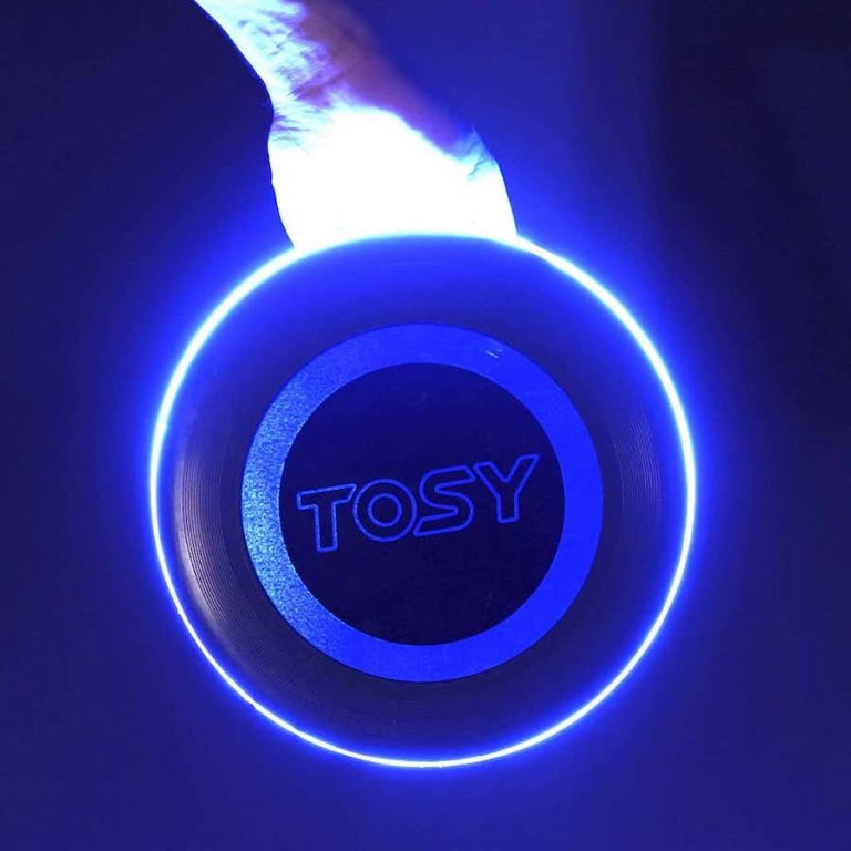 TOSY Flying Duo - setting a new standard for boomerangs & frisbees
