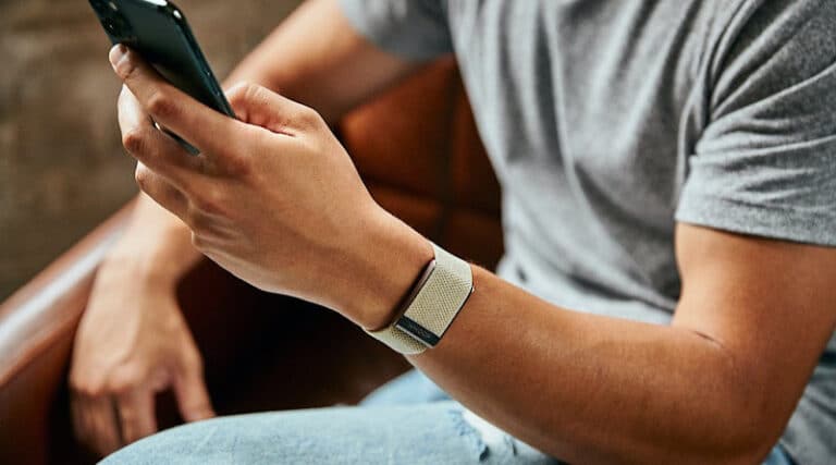 Whoop 4.0 vs Samsung Galaxy Watch 6: differences explained