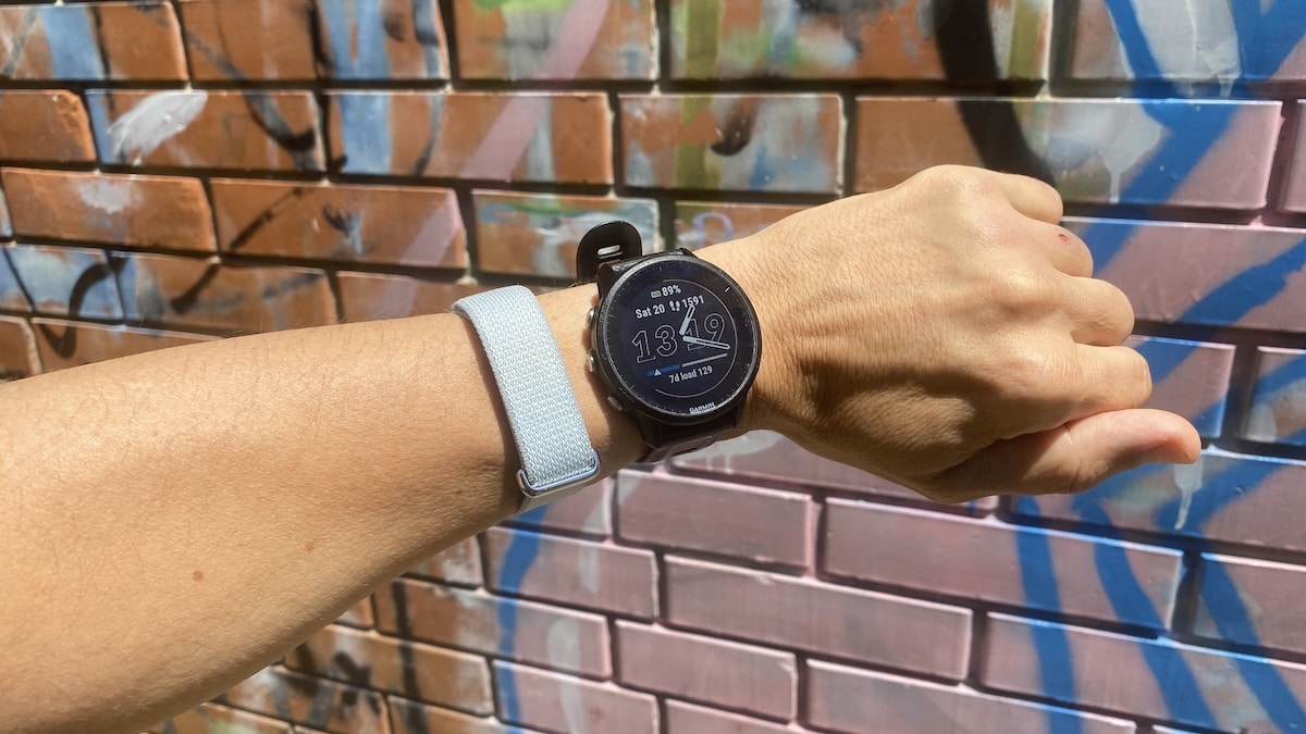 Fitbit Air makes more sense alongside Garmin than instead of it